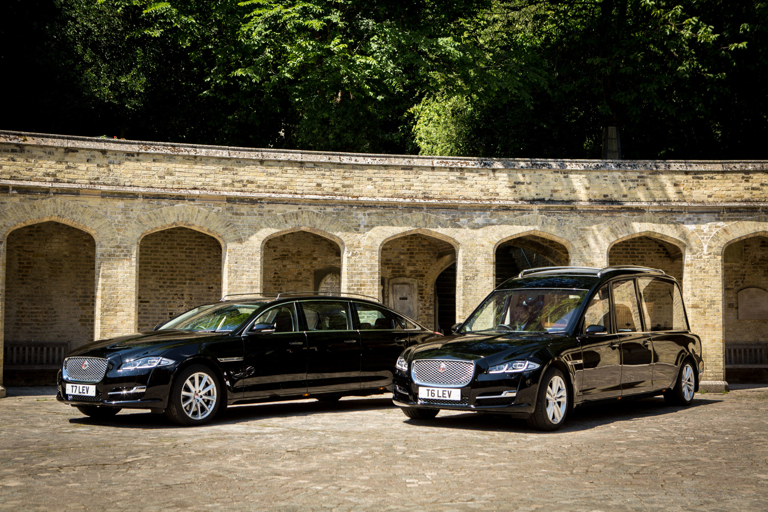 Traditional Funeral Directors North London | Levertons