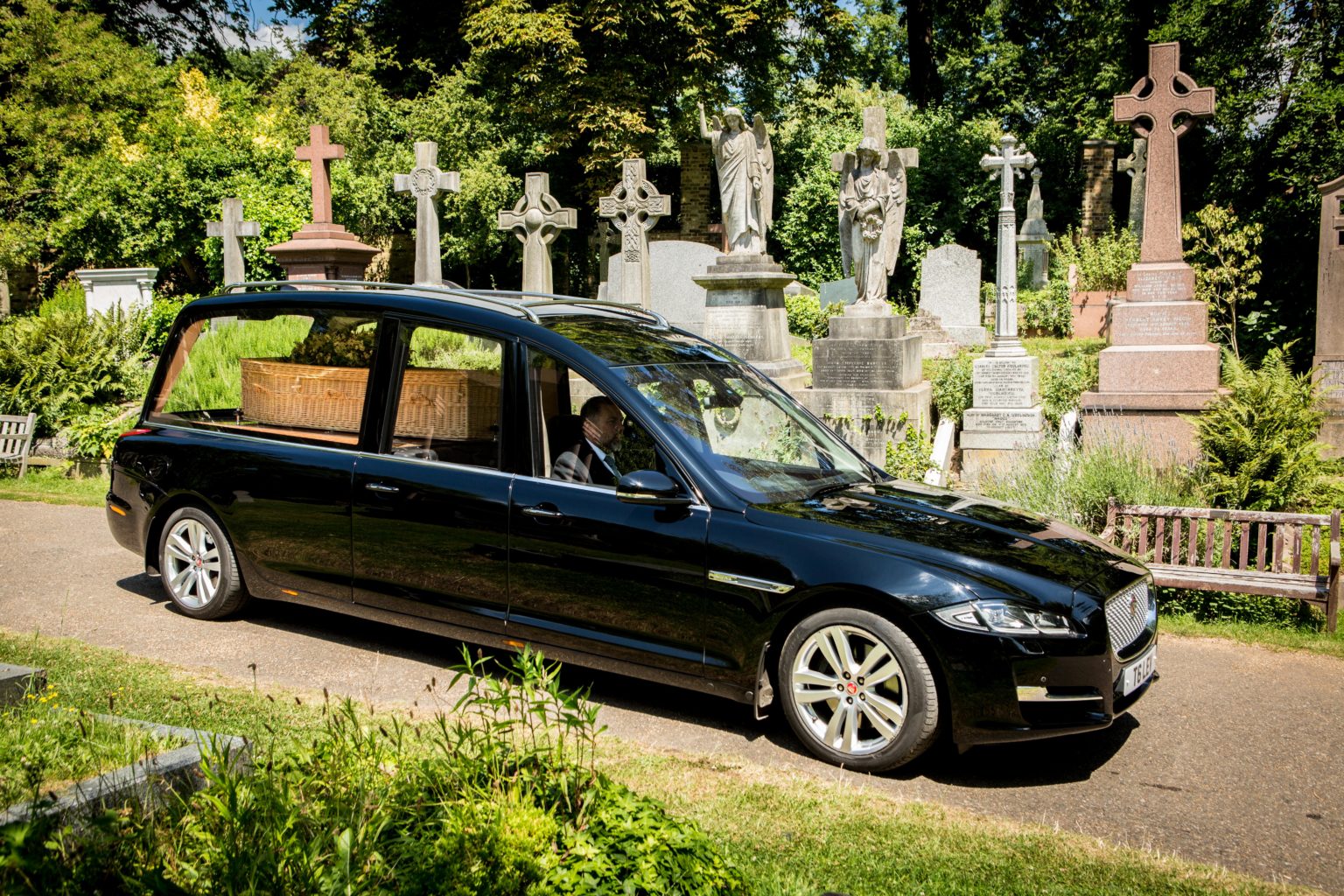 Traditional Funeral Directors North London | Levertons