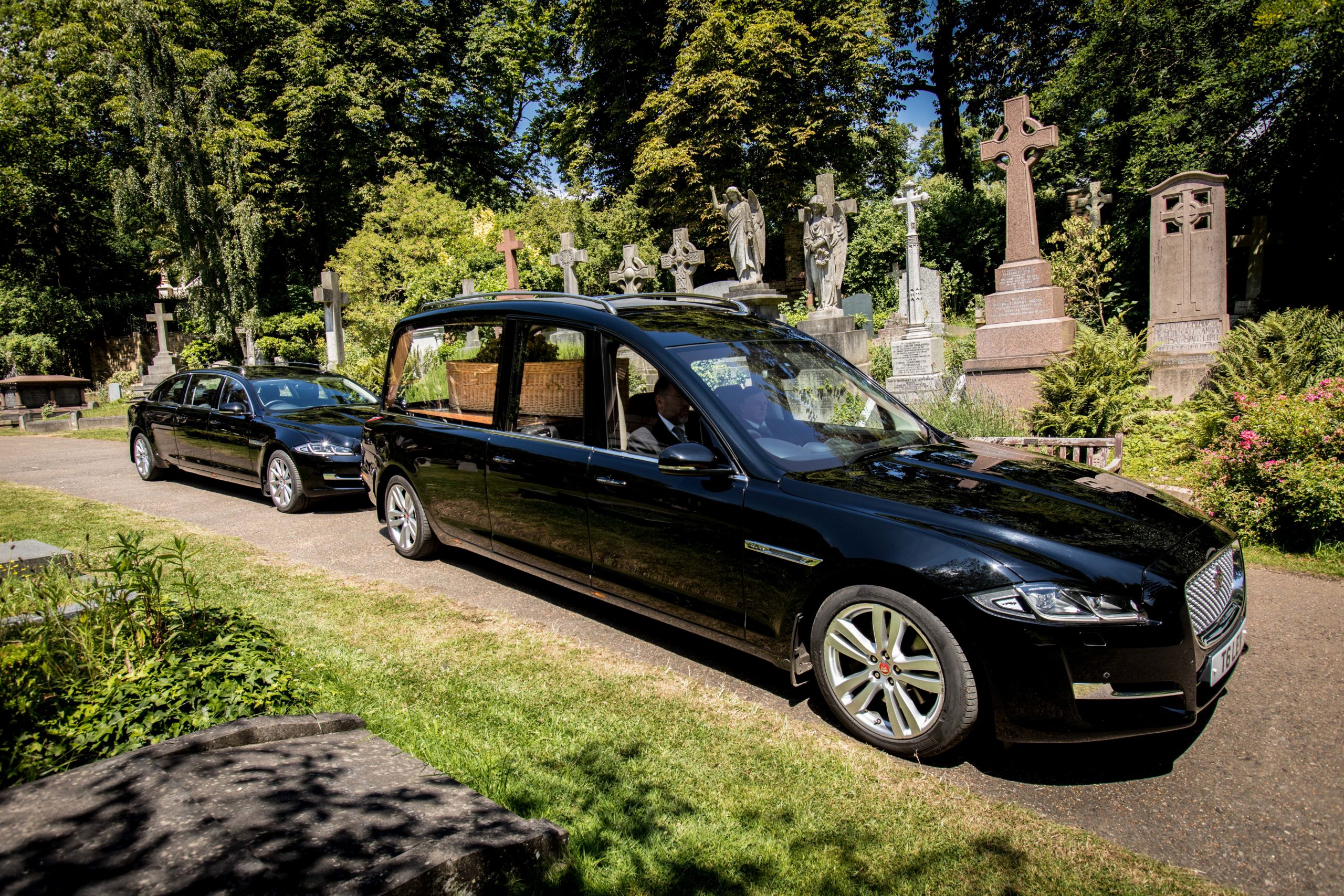 Traditional Funeral Directors North London | Levertons